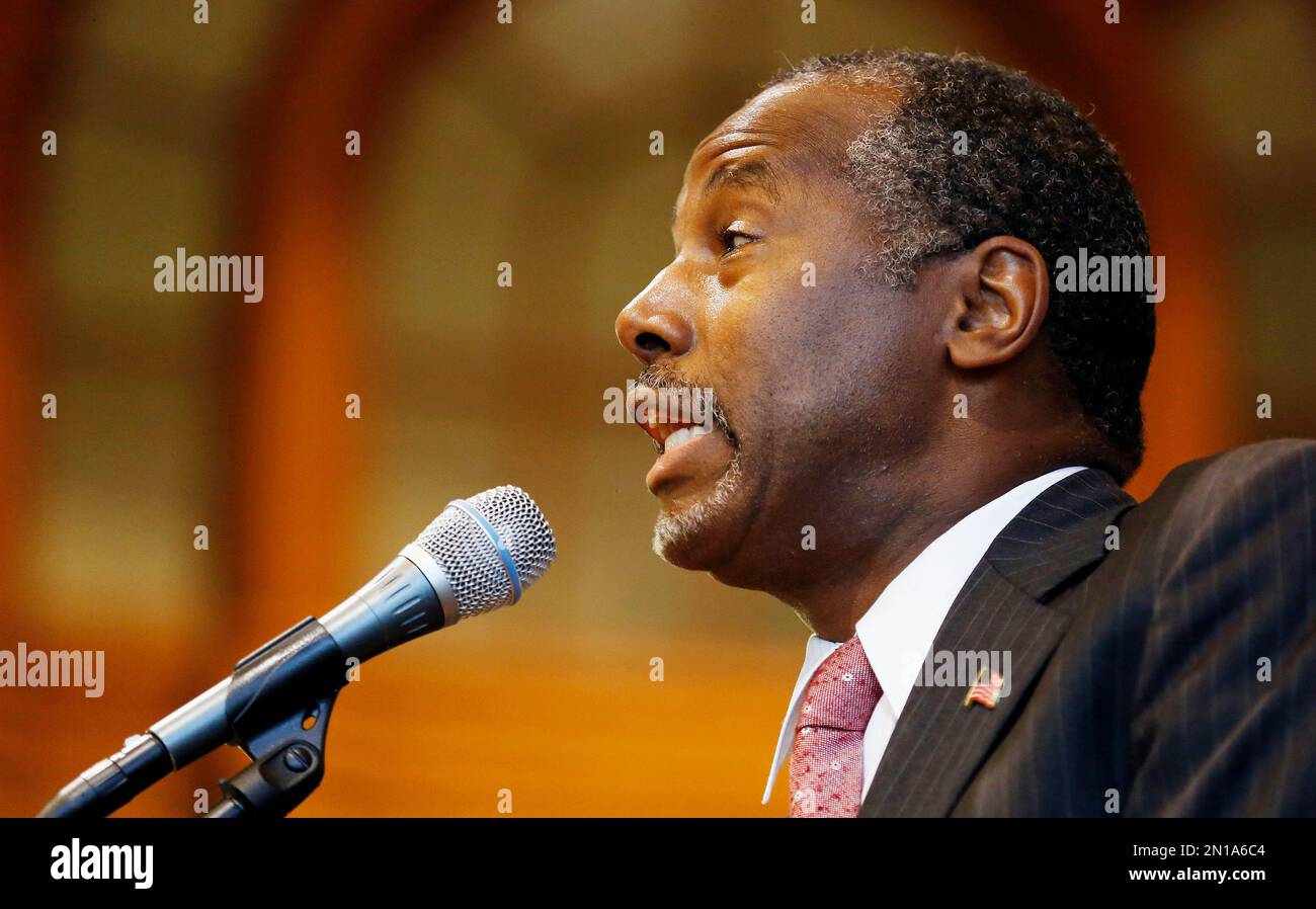 Republican presidential candidate, retired neurosurgeon Ben Carson ...