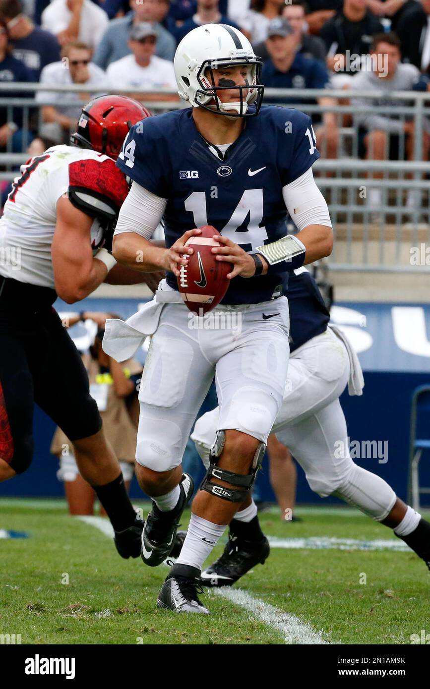 Penn State Nittany Lions quarterback Christian Hackenberg (14) looks to ...