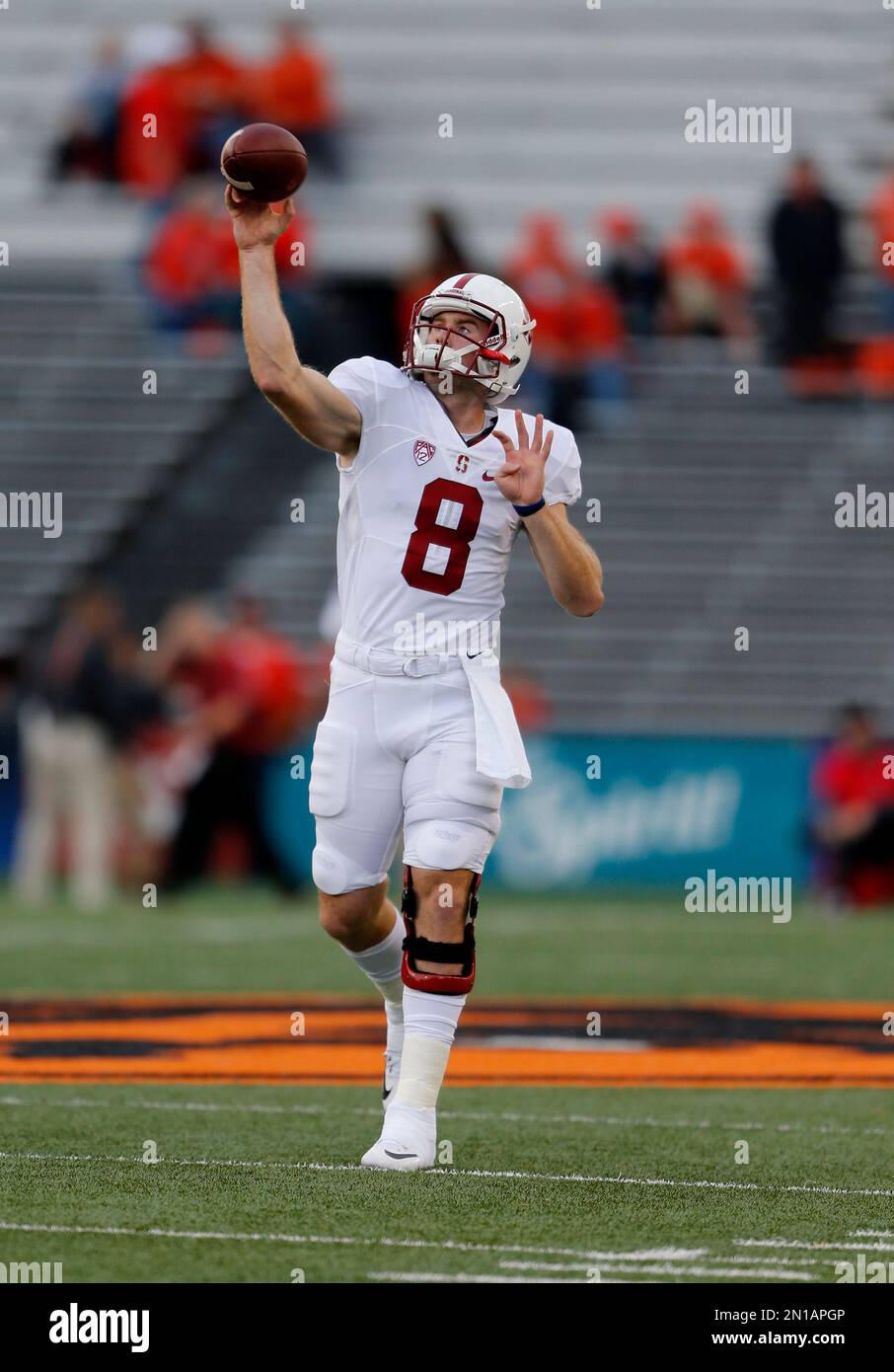 Stanford quarterback Kevin Hogan warms up before an NCAA football game ...