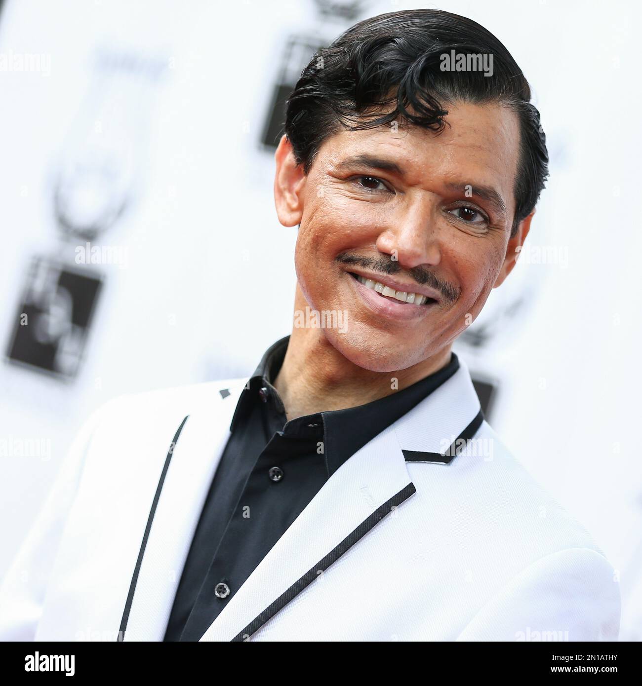Singer El DeBarge attends the 26th Annual Heroes and Legends Awards ...