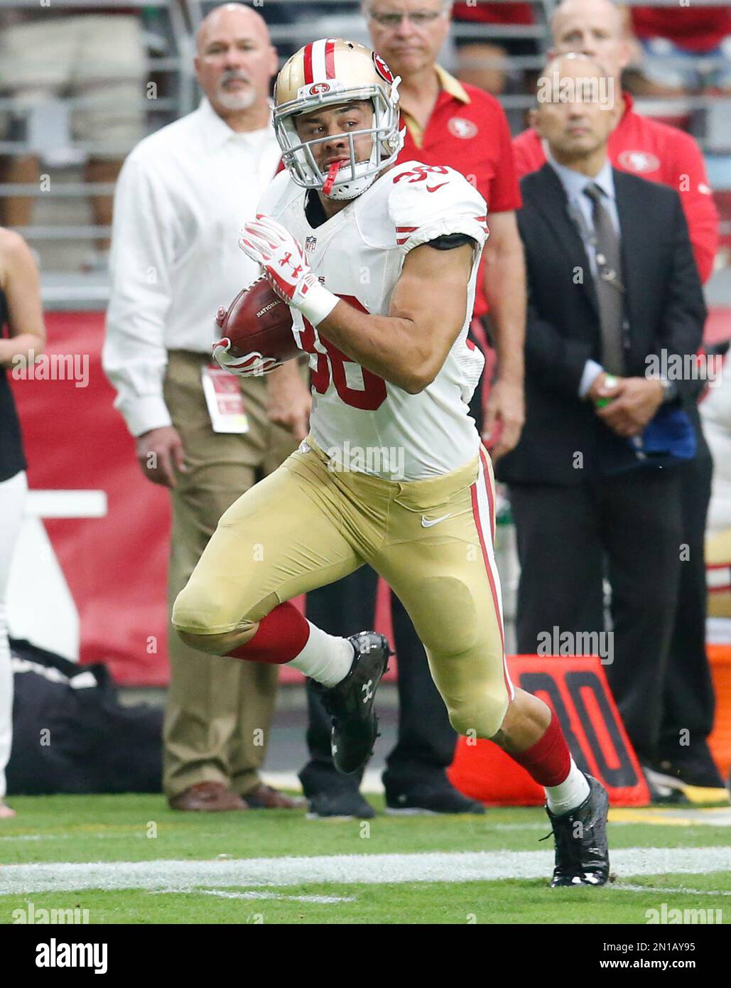 San Francisco 49ers running back Jarryd Hayne (38), of Australia, runs ...