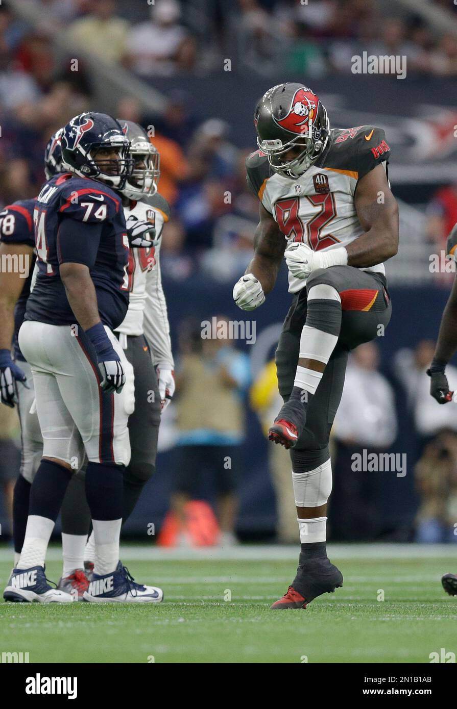 Tampa Bay Buccaneers defensive end William Gholston (92) reacts to a ...