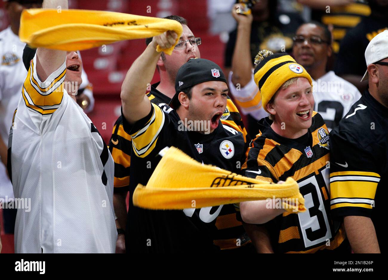 Pittsburgh Steelers fans cheer during warmups before an NFL football ...