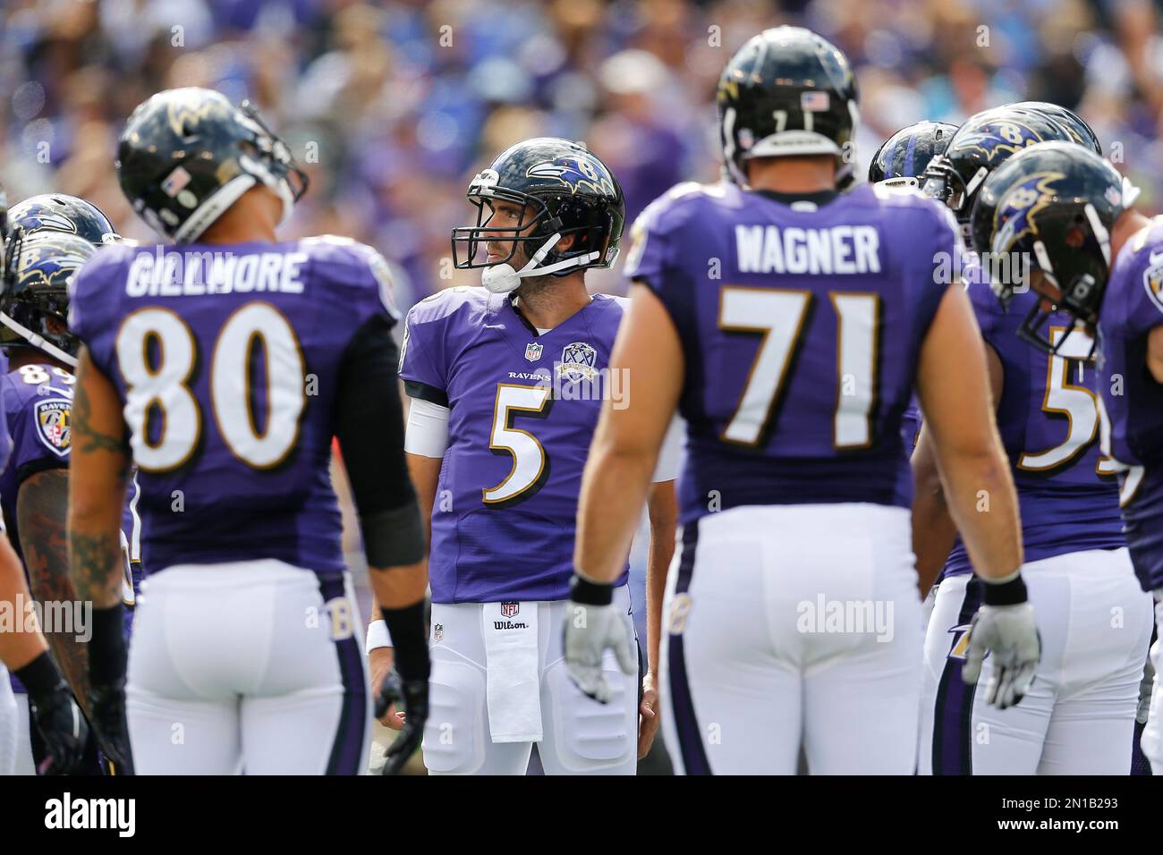 Baltimore Ravens quarterback Joe Flacco (5) looks at the scoreboard ...
