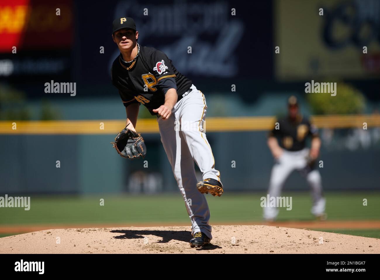 Pittsburgh Pirates starting pitcher Jeff Locke (49) works against the ...