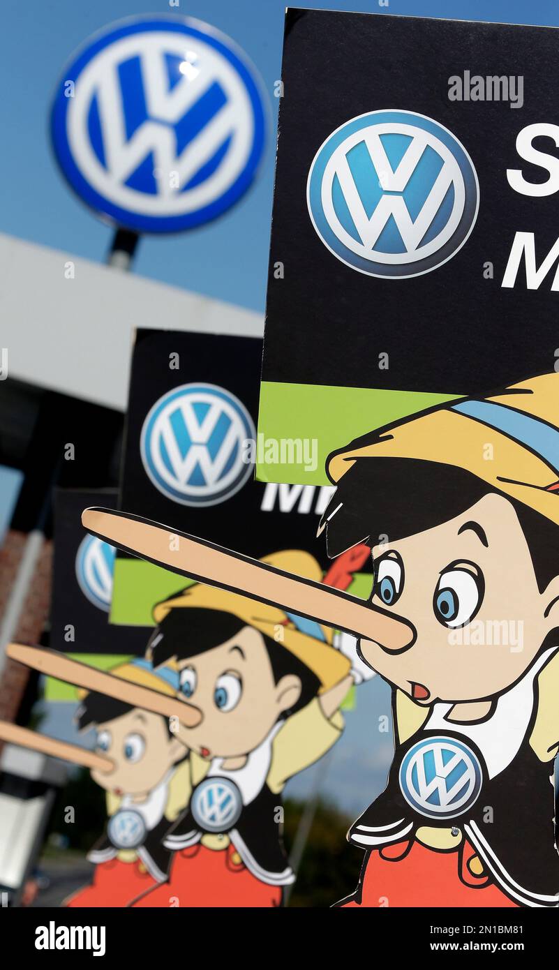 Posters of the environmental protection organization 'Greenpeace ...