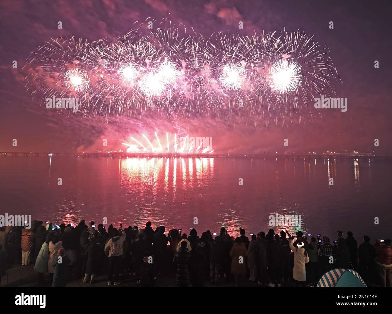 Dalian china bridge hi-res stock photography and images - Alamy