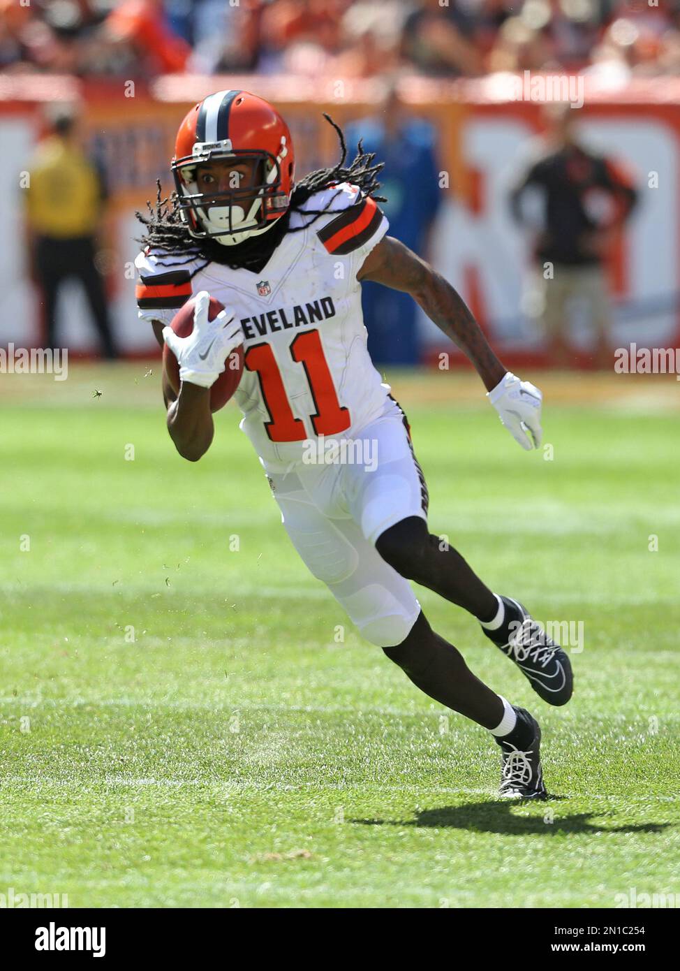Cleveland Browns wide receiver Travis Benjamin (11) against the ...