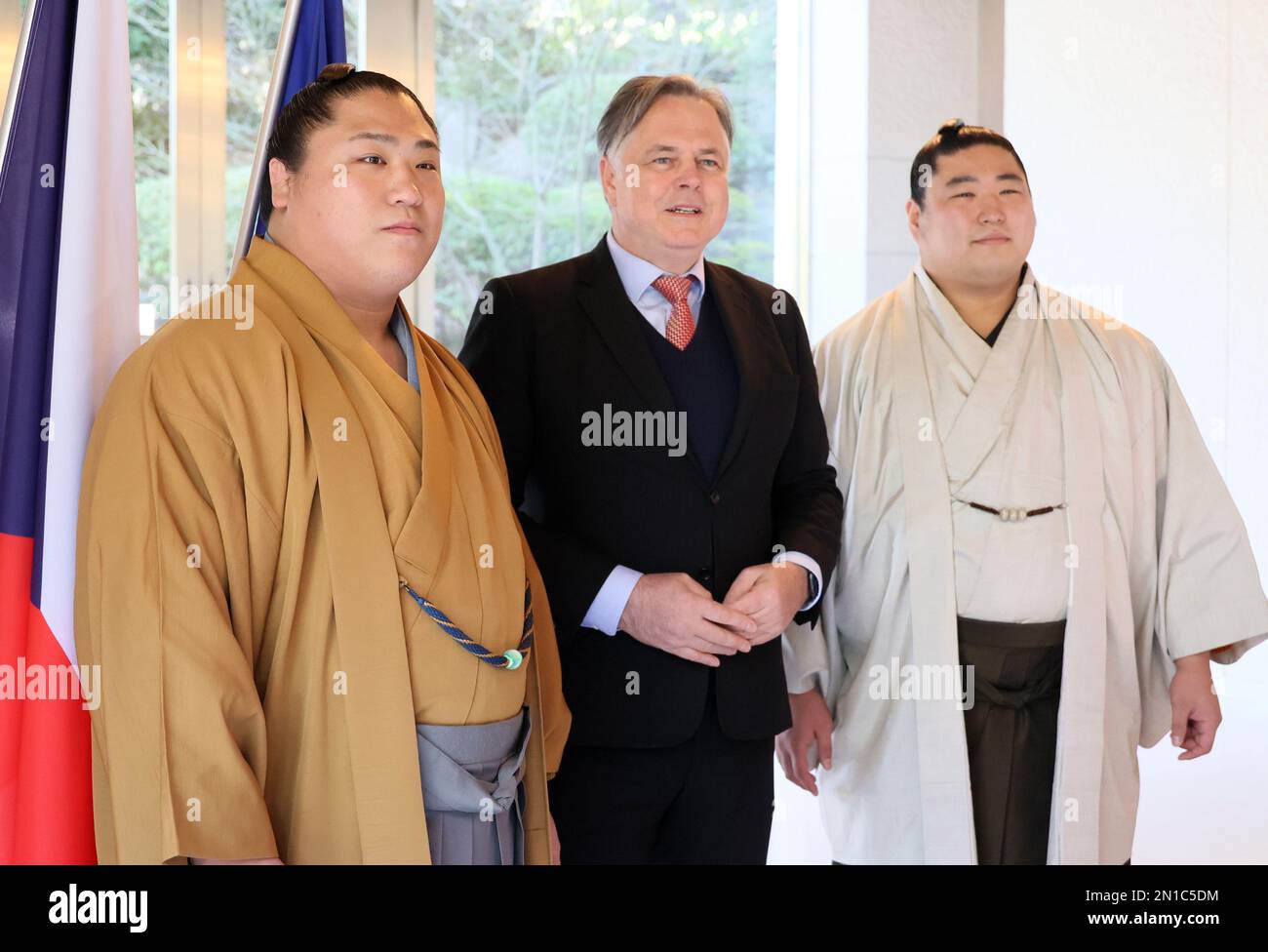 Tokyo, Japan. 6th Feb, 2023. Sumo wrestlers Wakamotoharu (R) and ...