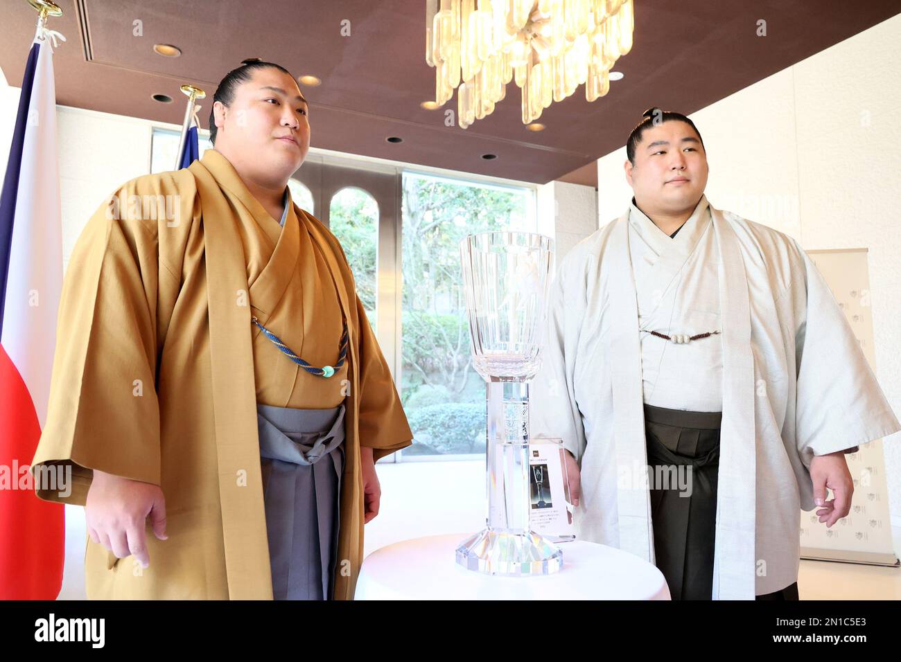 Tokyo, Japan. 6th Feb, 2023. Sumo wrestlers Wakamotoharu (R) and ...