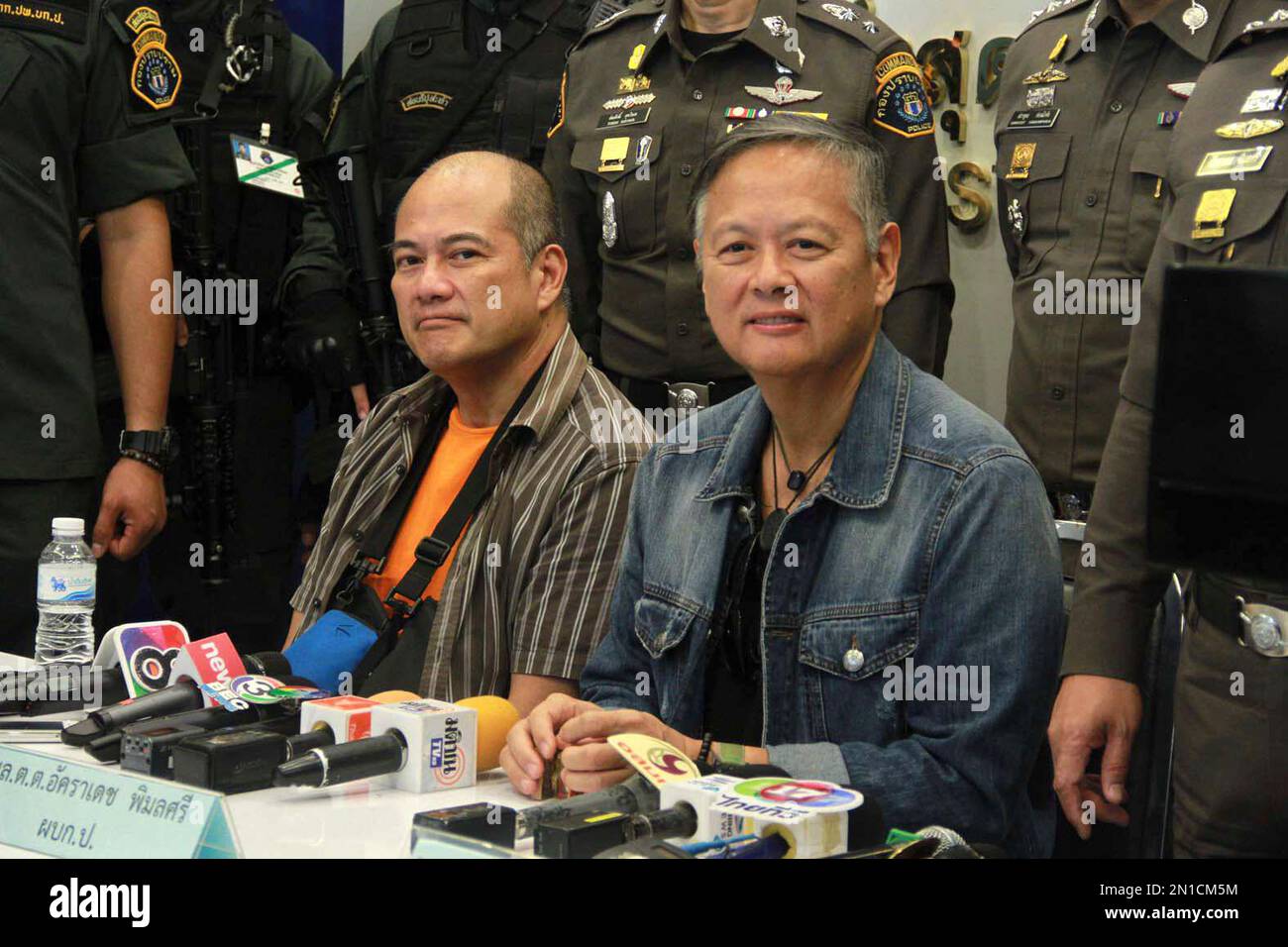 Ex-municipal mayor, Mario Reyes, left, and former Gov. Joel Reyes of ...