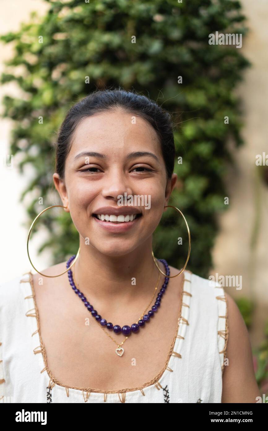 Portrait of Hispanic woman in traditional clothing Stock Photo - Alamy