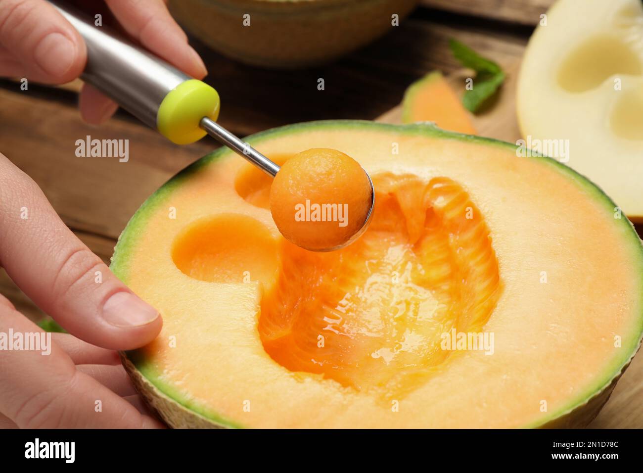 Making melon balls hi-res stock photography and images - Alamy