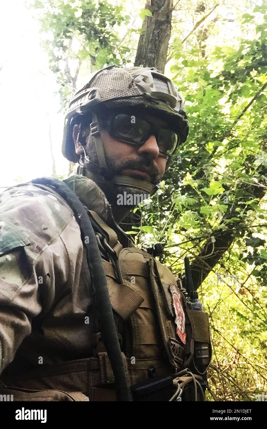 soldier selfie while he is fighting war Stock Photo - Alamy