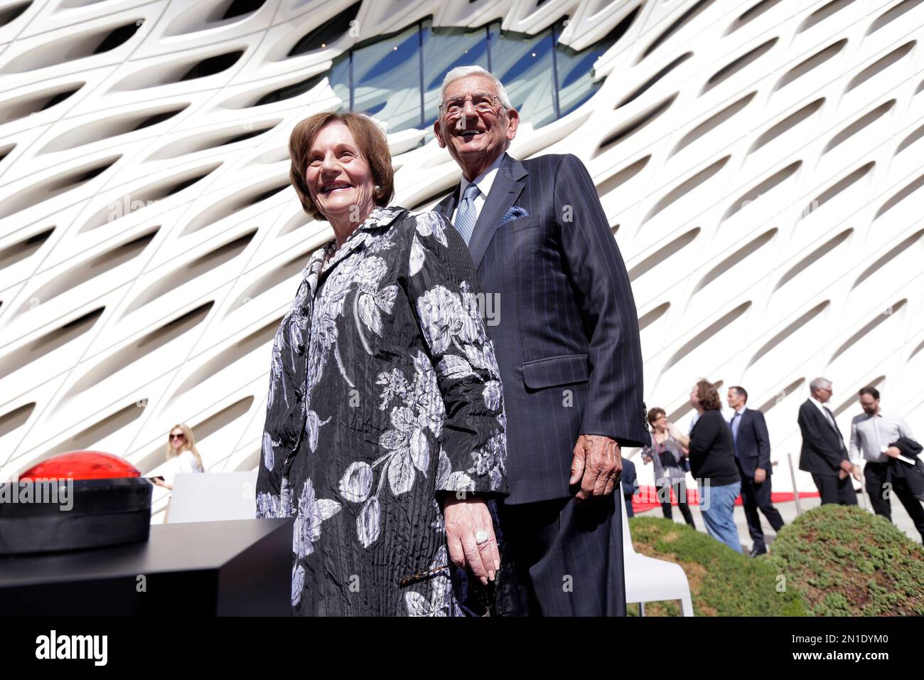 Billionaire philanthropist Eli Broad and his wife, Edythe pose for a ...