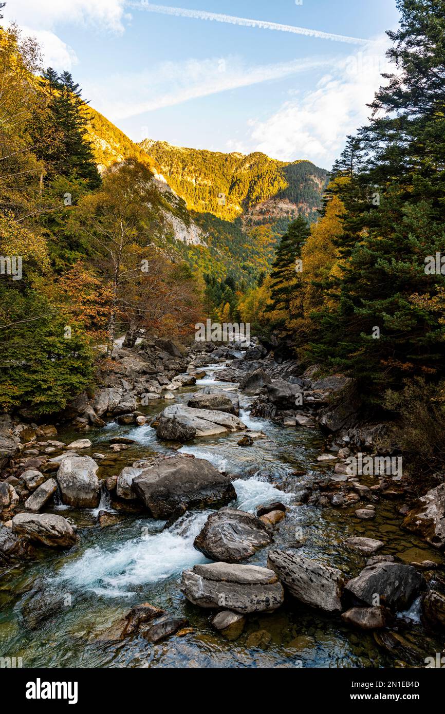 Morning light on Rio Ara, Monte Perdido, UNESCO World Heritage Site ...