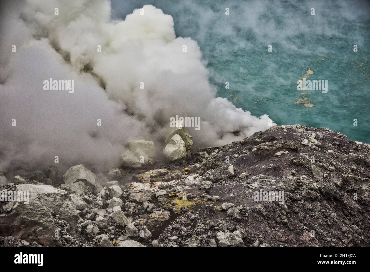 Kawah Ijen sulphur mining, Java, Indonesia Stock Photo - Alamy