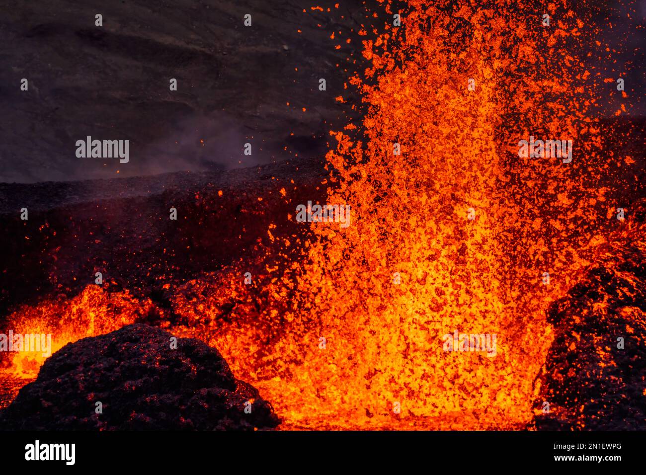 The recent re-eruption of Mount Fagradalsfjall and Geldingadalir ...