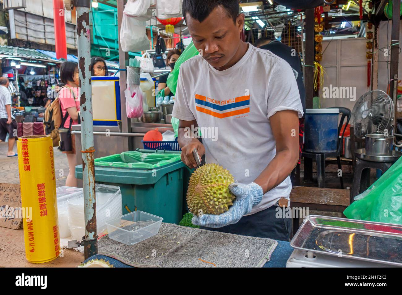 Petaling Street or Jalan Petaling Market in Kuala Lumpur, Malaysia Man ...