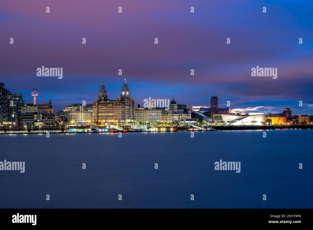 Mersey liverpool seafront hi-res stock photography and images - Alamy