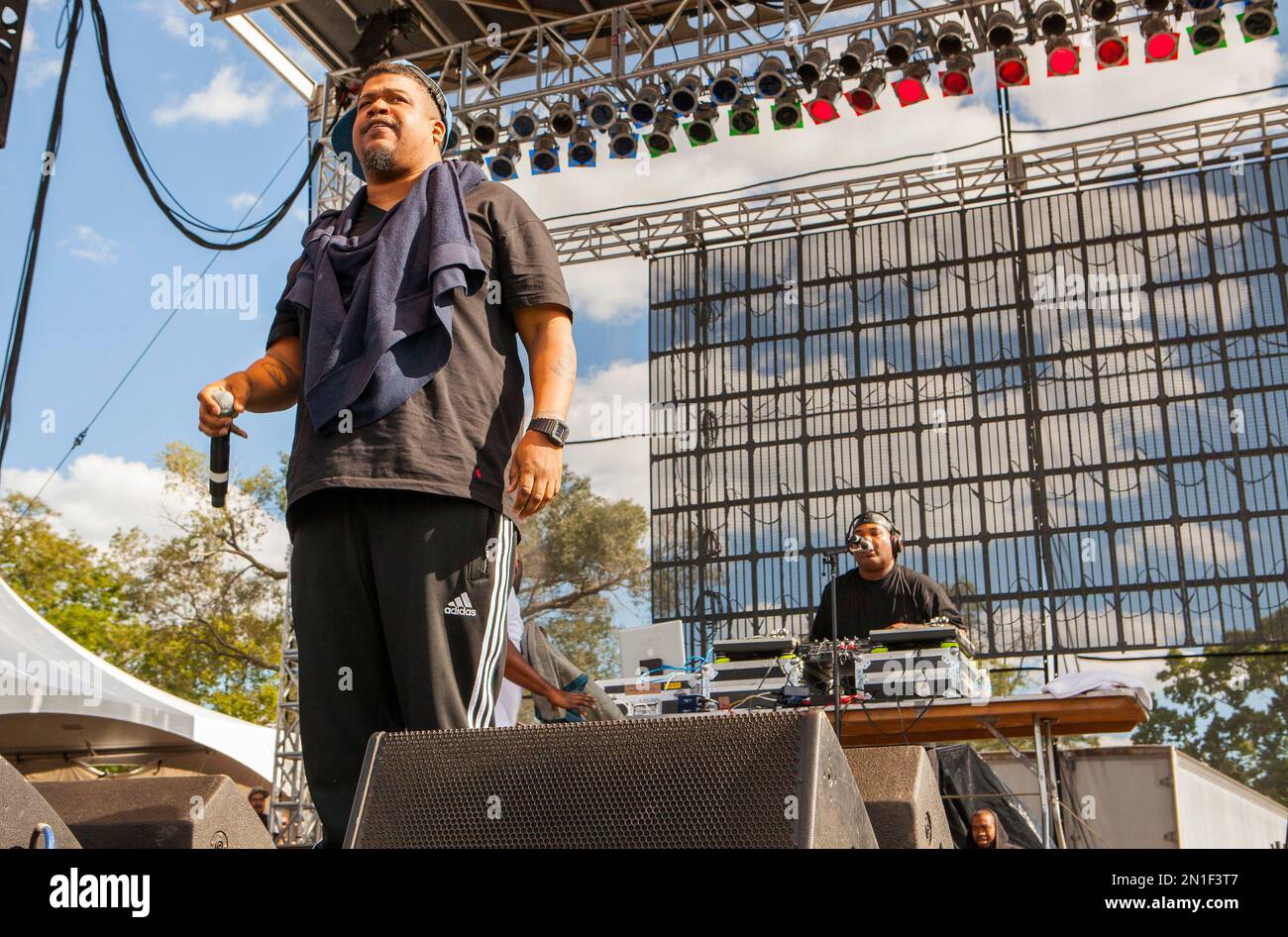 David Jude Jolicoeur “Dave” and Vincent Mason "Maseo" of De La Soul ...
