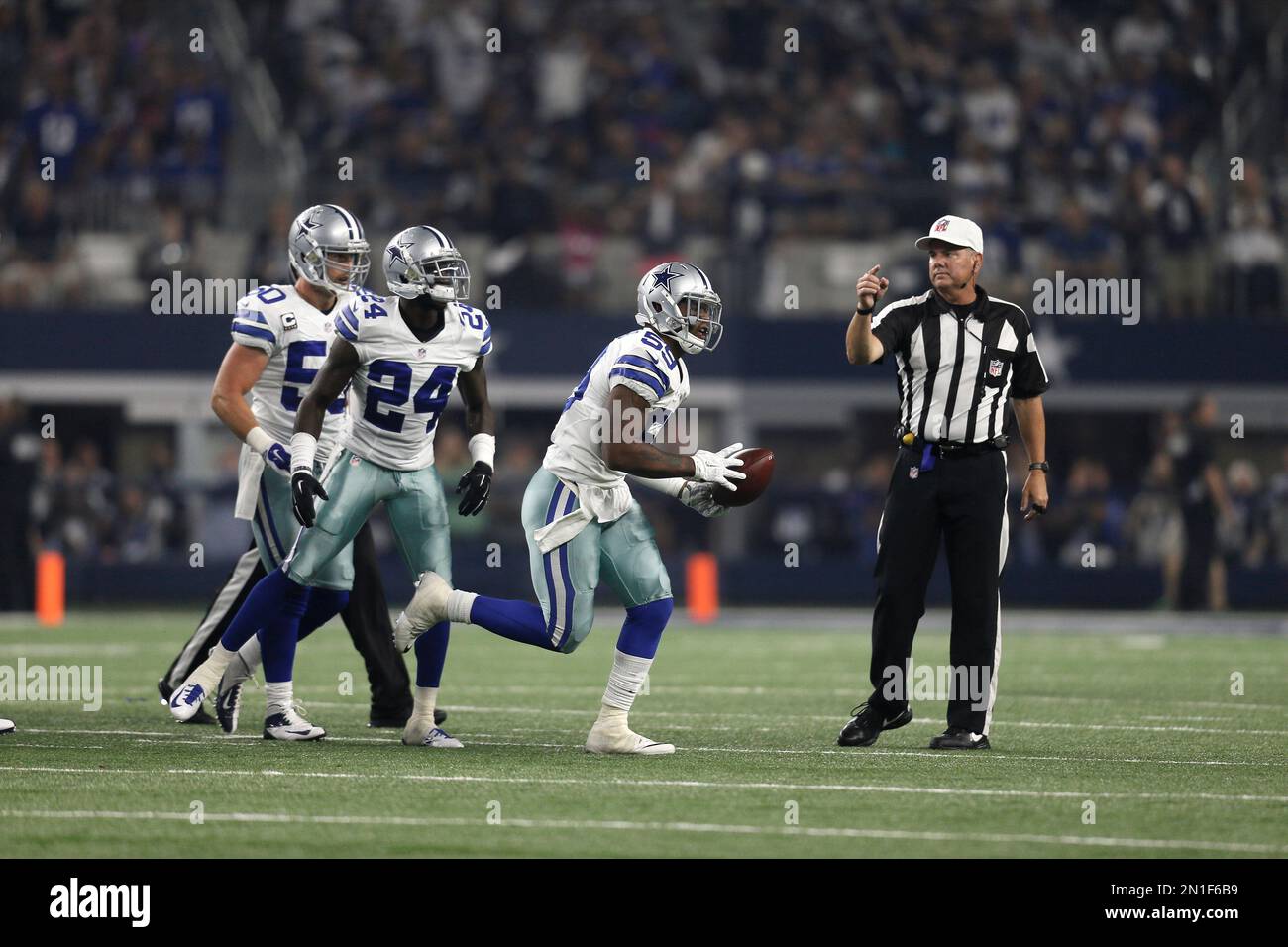 Dallas Cowboys outside linebacker Anthony Hitchens (59) celebrates ...