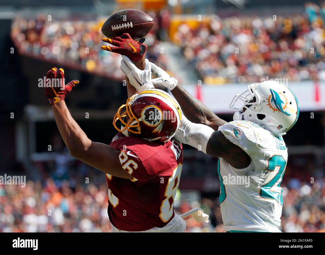 Miami Dolphins strong safety Reshad Jones (20) breaks up a pass ...