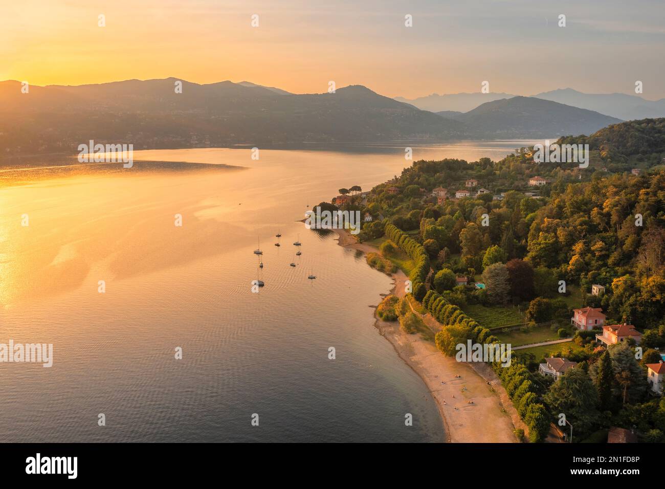 Angera beach hi-res stock photography and images - Alamy