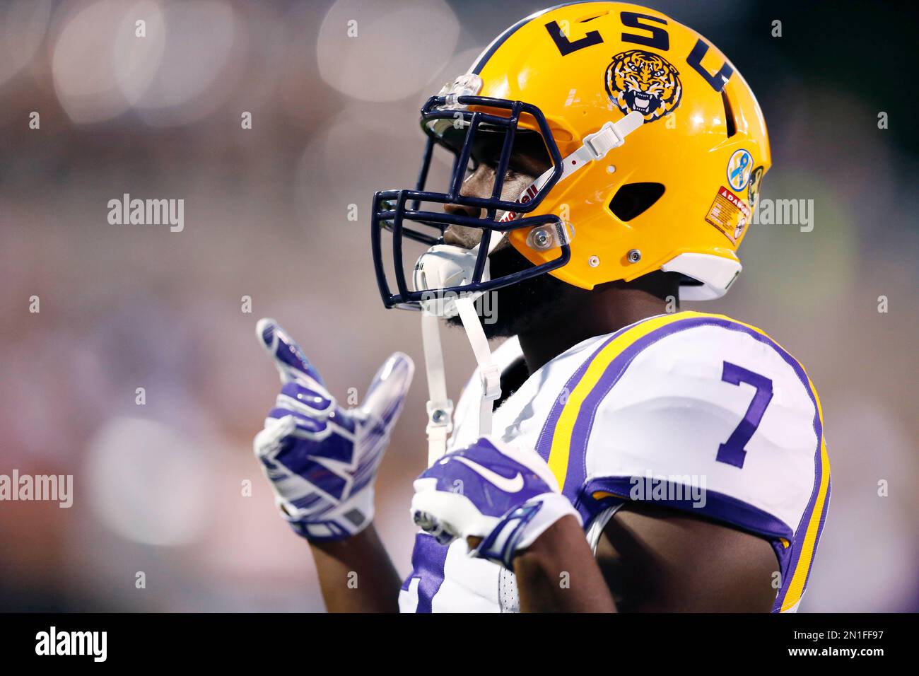 LSU running back Leonard Fournette (7) dances to the stadium music ...