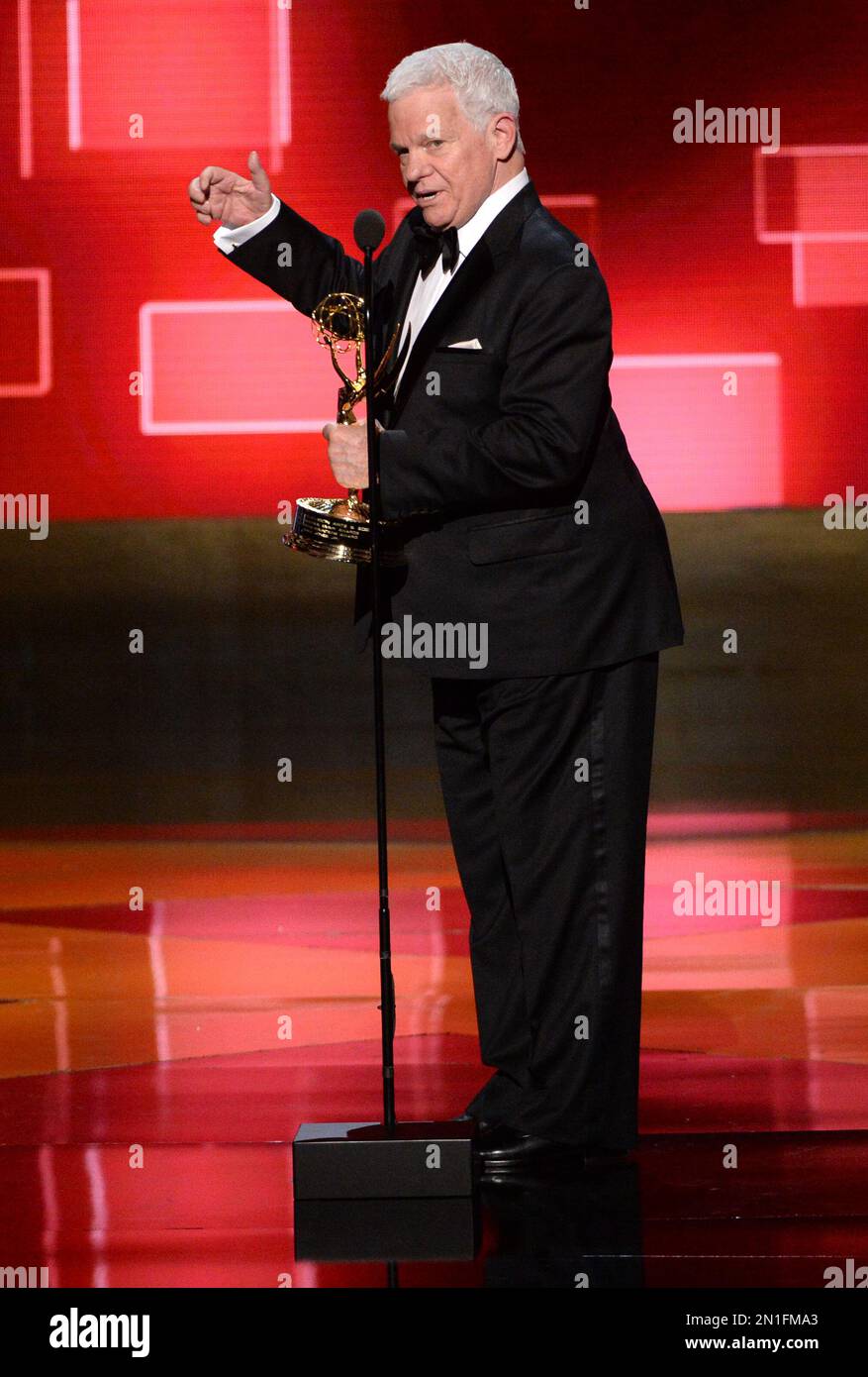 EXCLUSIVE - Spike Jones Jr. accepts the Syd Cassyd award at the ...