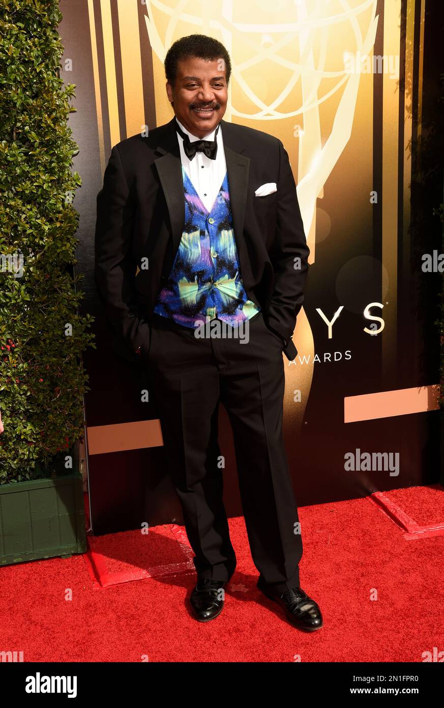 Neil deGrasse Tyson arrives at the Creative Arts Emmy Awards at the ...