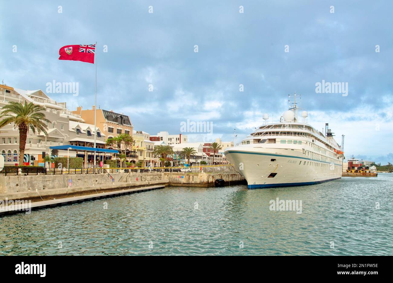 The Windstar Cruises liner Star Pride docked on Front Street, Hamilton ...