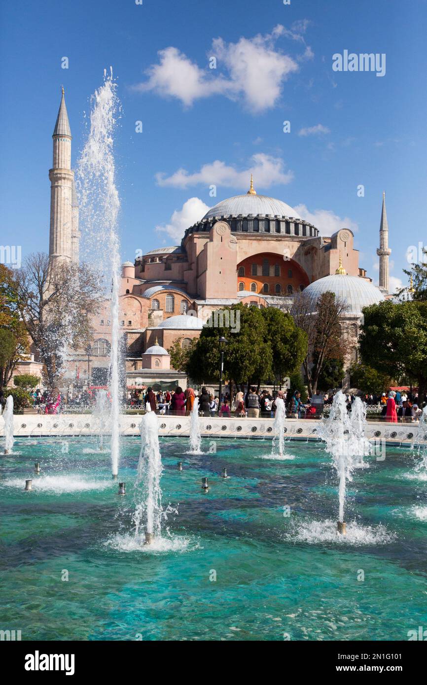 Water Fountain, Hagia Sophia Grand Mosque, 360 AD, UNESCO World ...