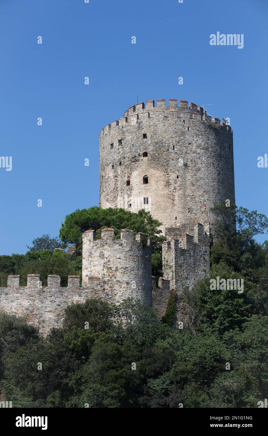 Rumeli Fortress, on Bosphorus Strait, Istanbul, Turkey, Europe Stock ...