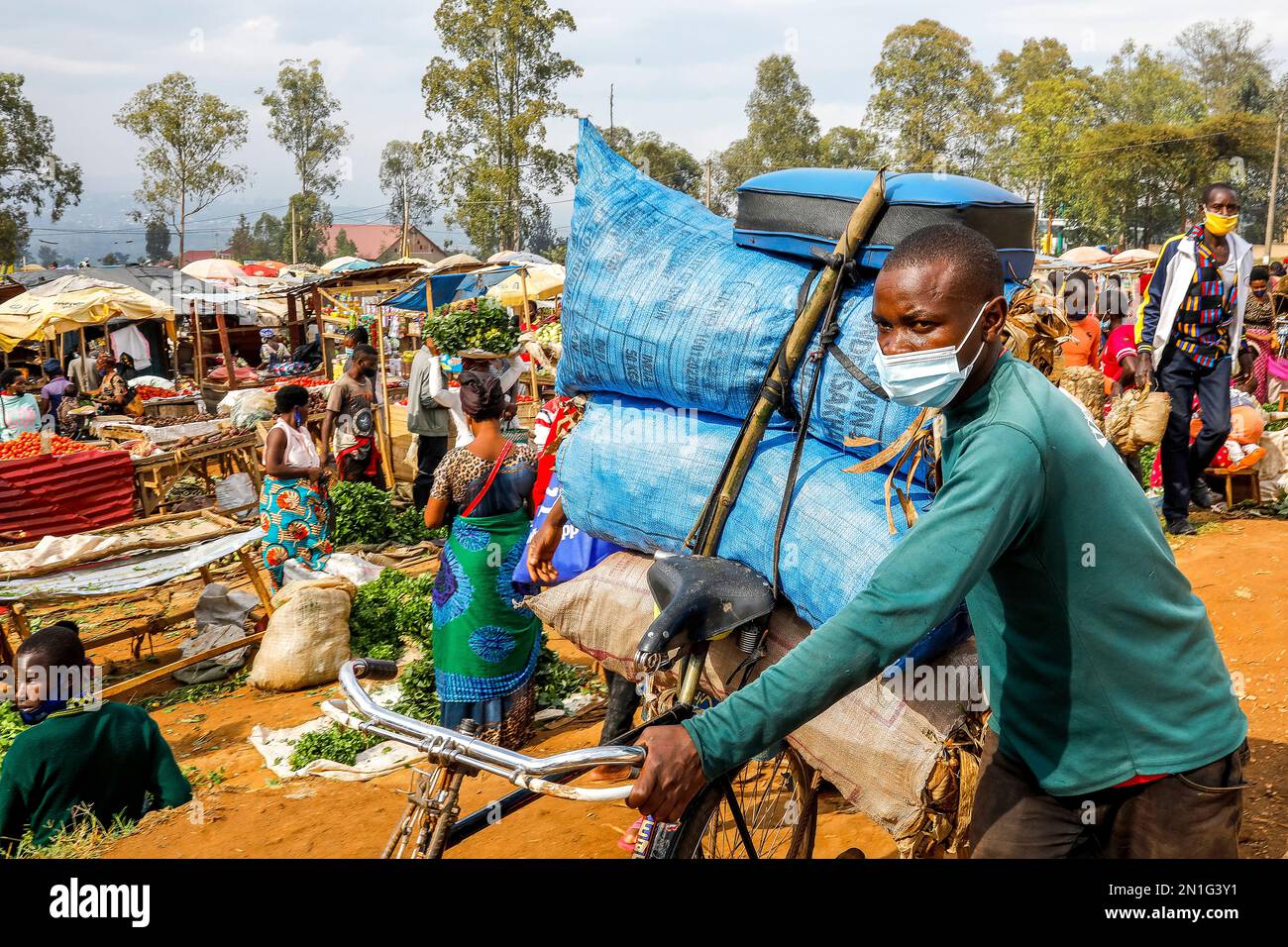 Weekly market in Nyamata, Rwanda, Africa Stock Photo - Alamy