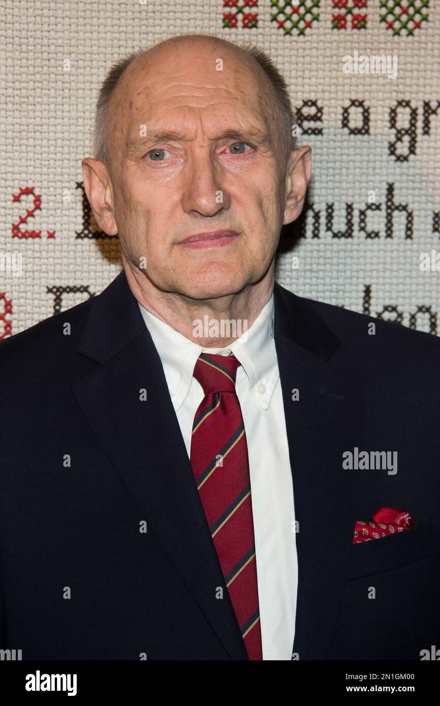 Peter McRobbie attends a special screening of "The Visit" at the Regal ...