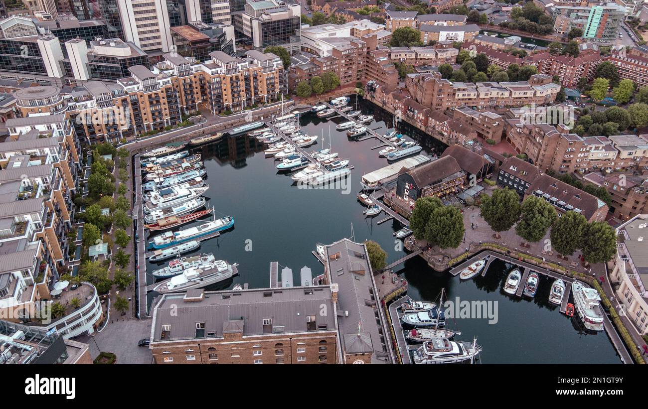 An aerial view of Swan Court at St Katharine Docks Stock Photo - Alamy