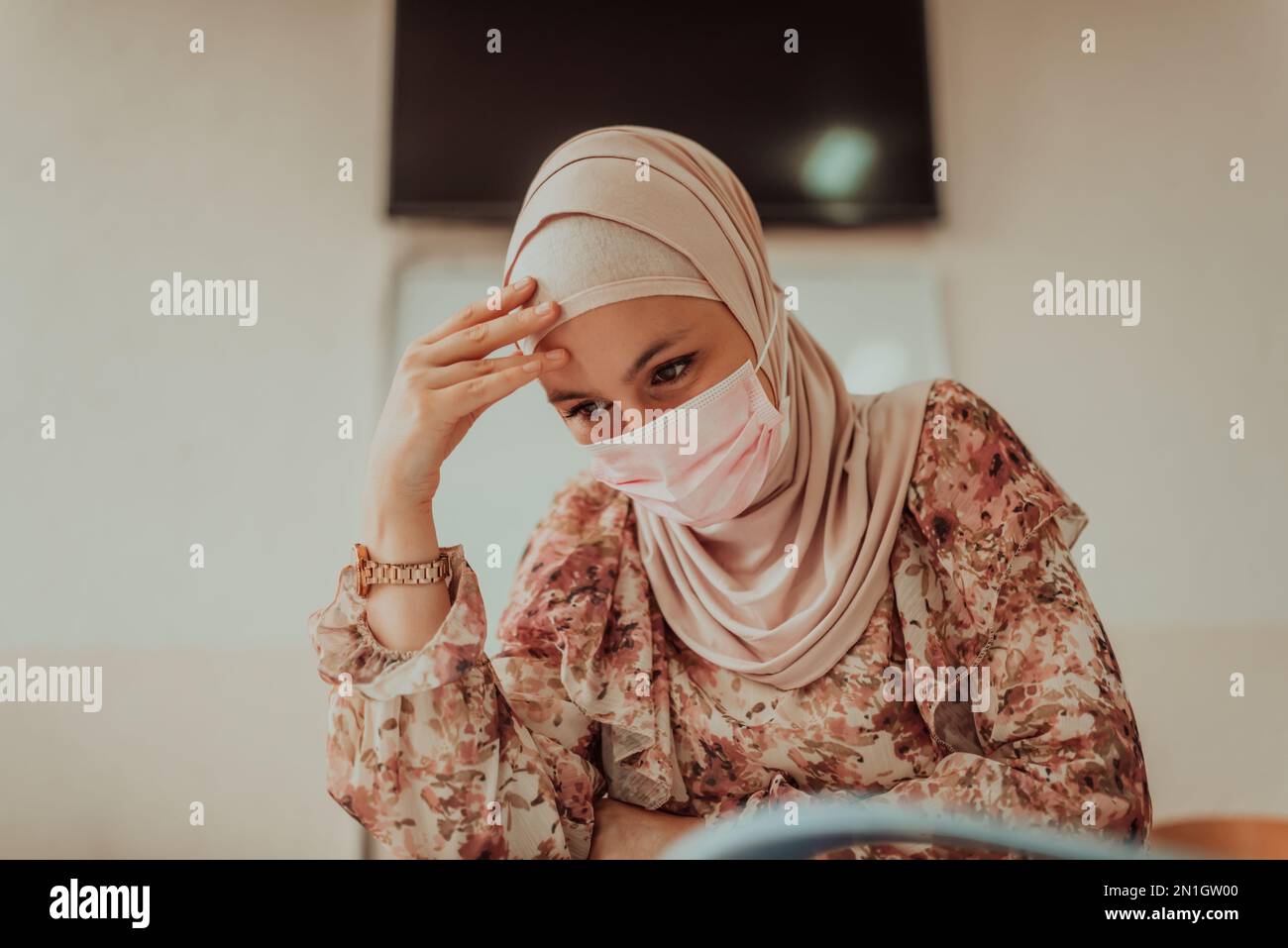 Elementary muslim student classroom hi-res stock photography and images ...