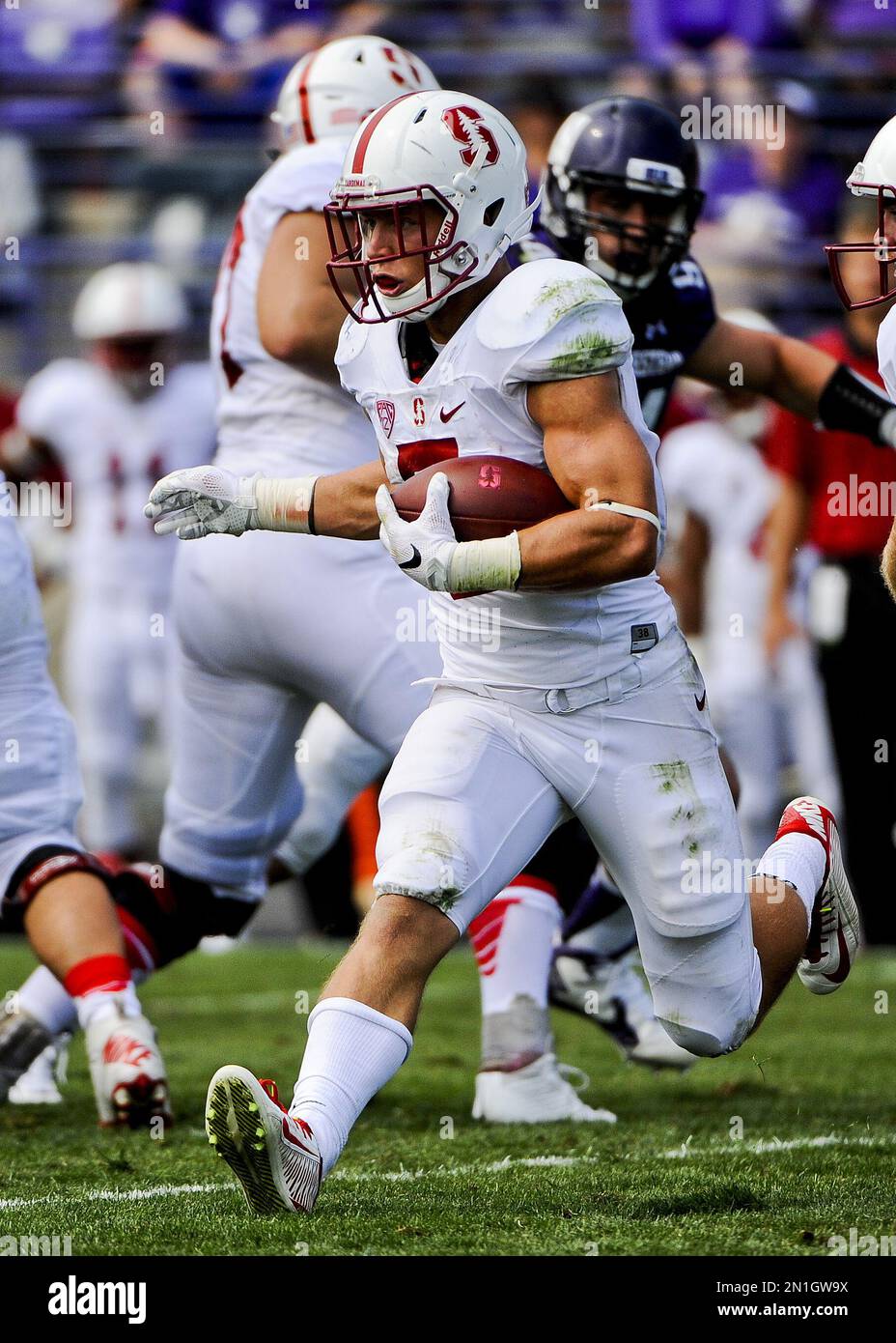 Stanford running back Christian McCaffrey (5) during the first quarter ...