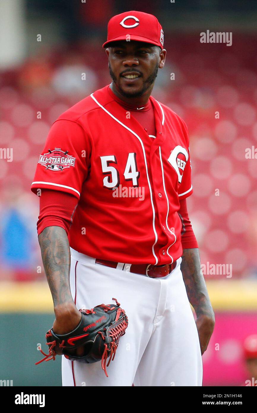 Cincinnati Reds relief pitcher Aroldis Chapman prepares to throw in the ...