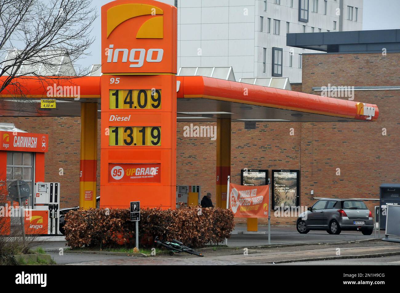 95 petro hi-res stock photography and images - Alamy