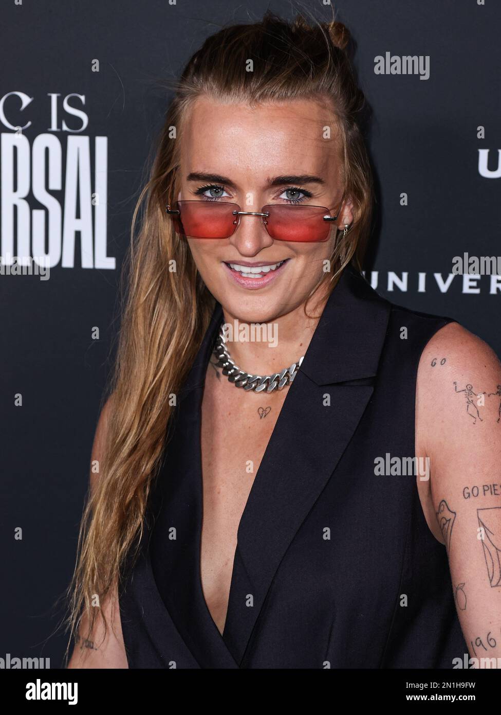 Australian singer georgia claire flipo hi-res stock photography and ...