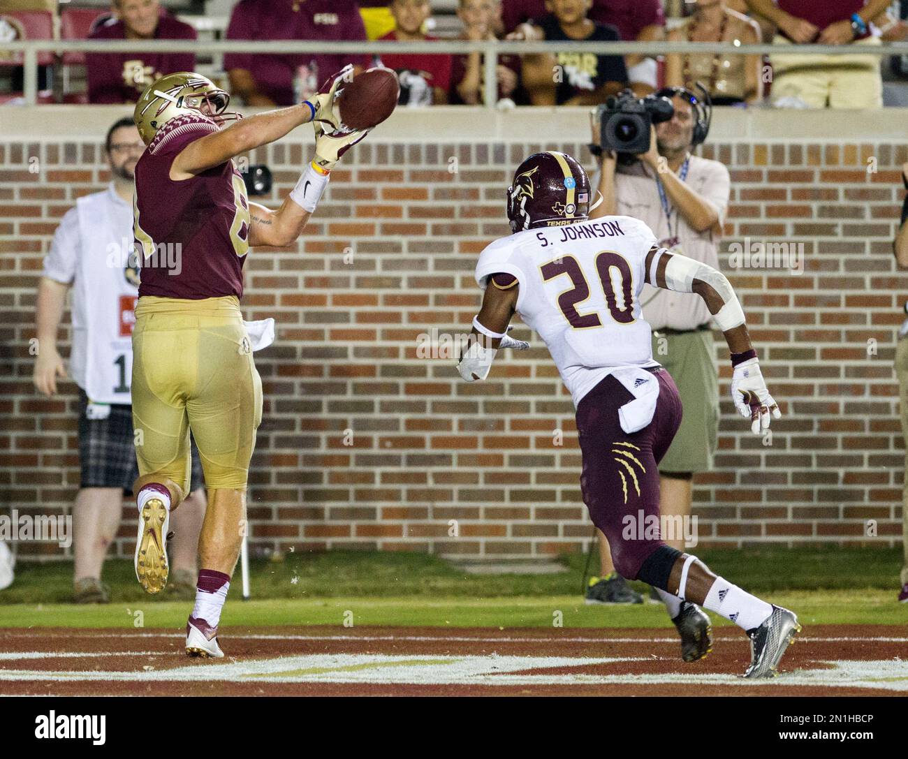 Florida State tight end Ryan Izzo makes a catch for a touchdown in ...