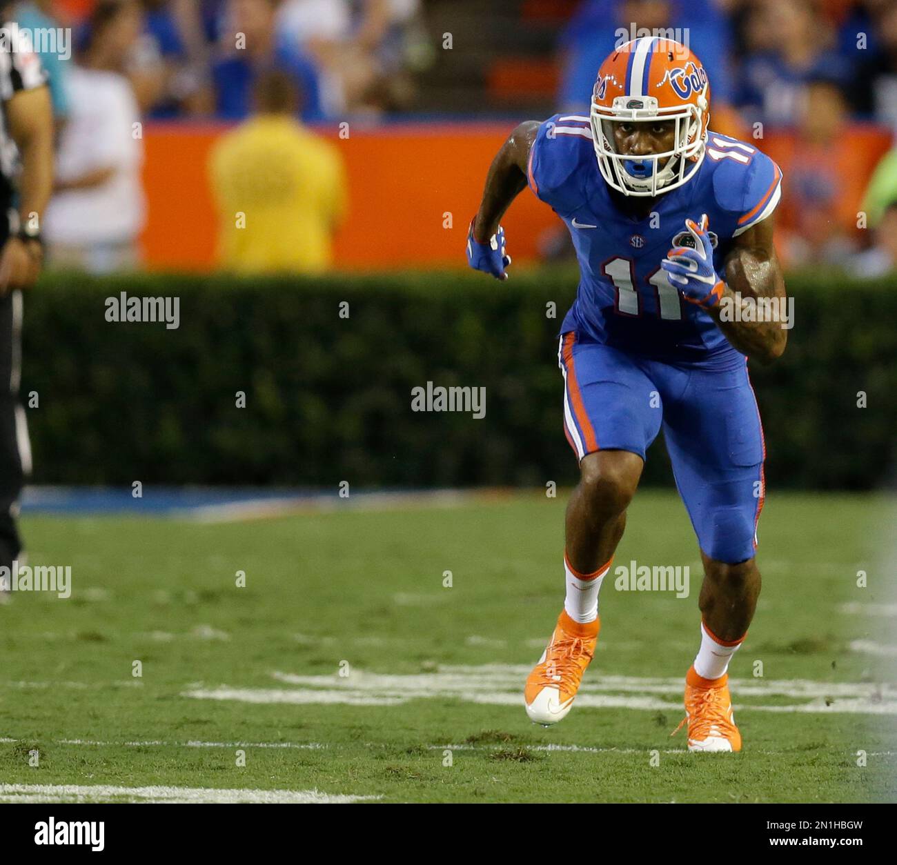 Florida wide receiver Demarcus Robinson runs a pattern against New ...