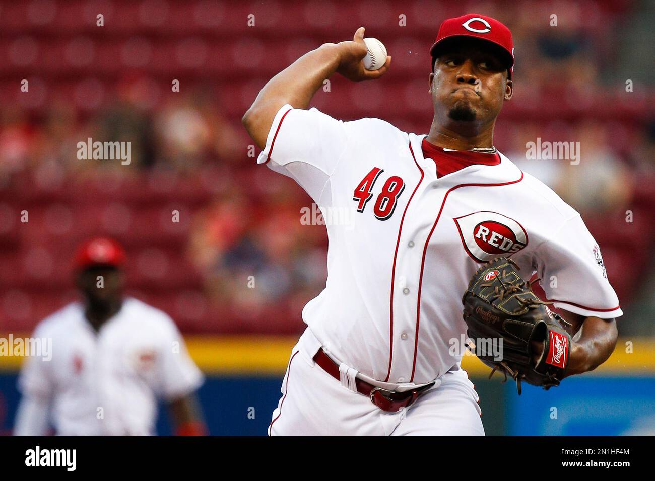 Cincinnati Reds starting pitcher Keyvius Sampson throws during the ...