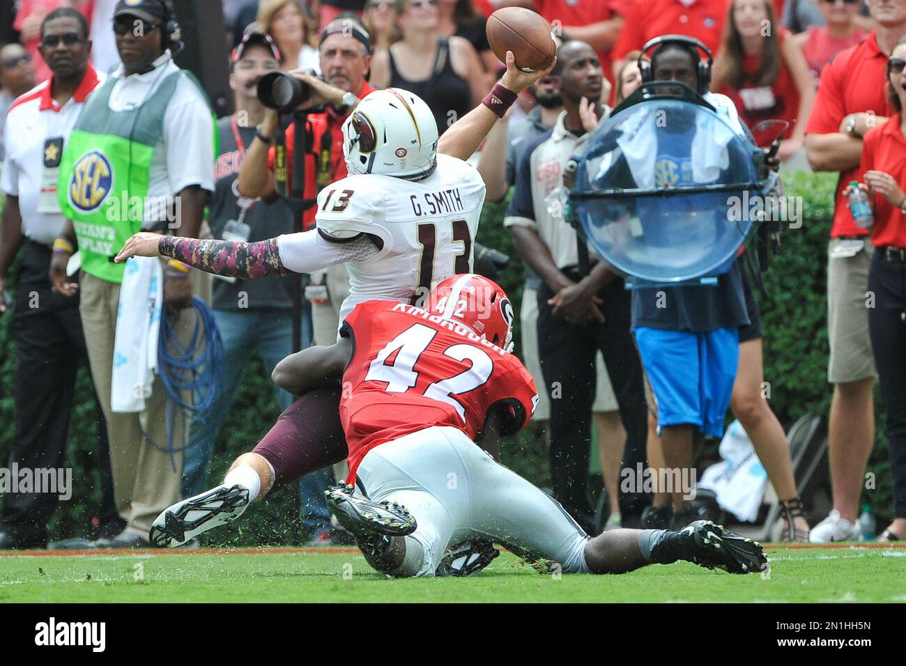 Georgia linebacker Tim Kimbrough (42) tackles Louisiana Monroe ...
