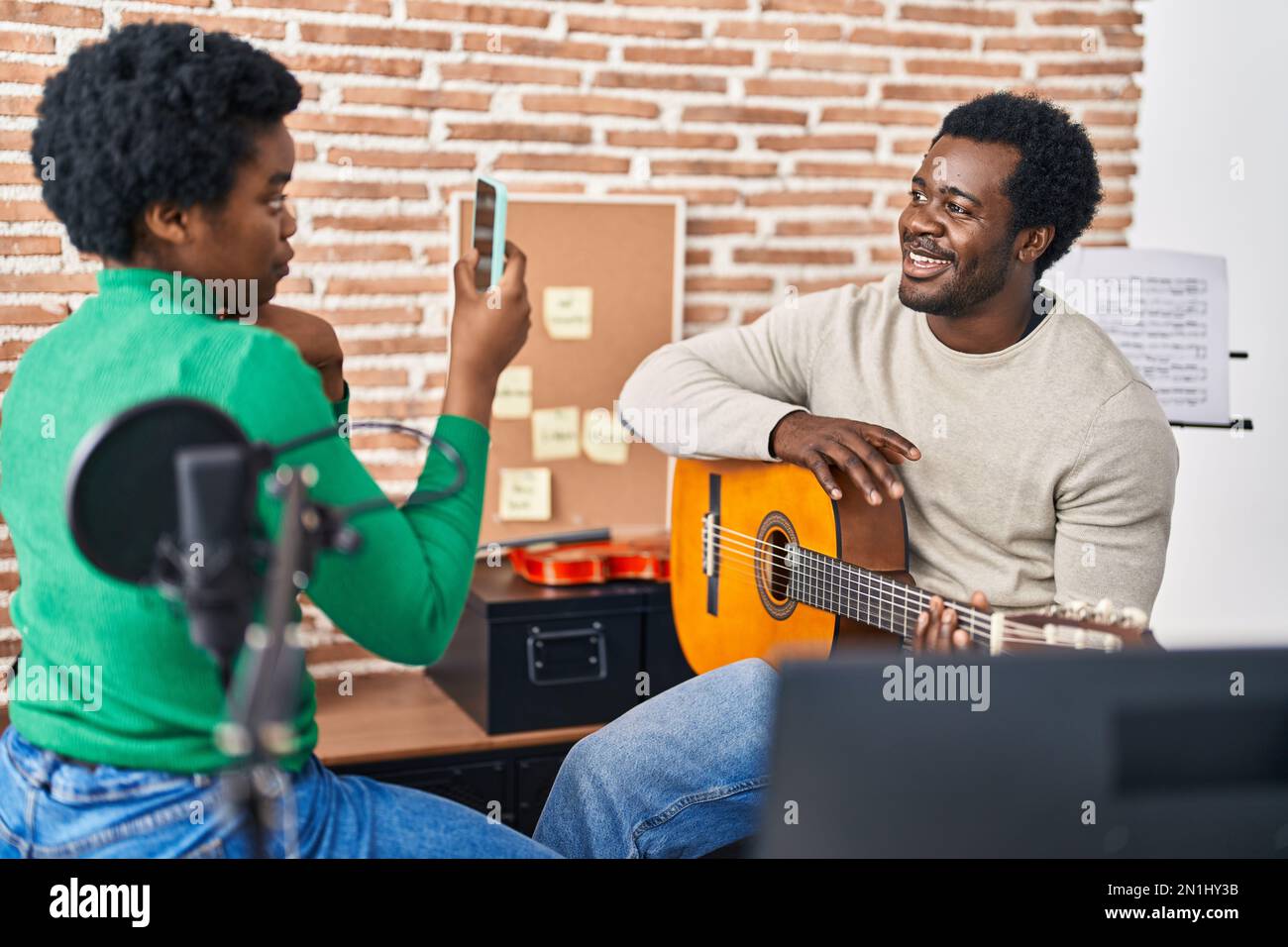 African spanish singer hi-res stock photography and images - Alamy