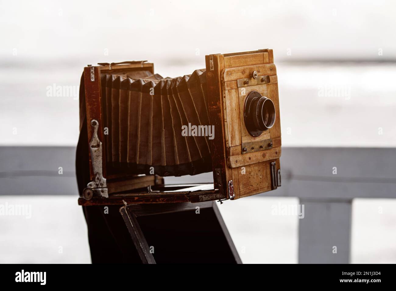 Antique old photo Camera, retro technology Stock Photo - Alamy