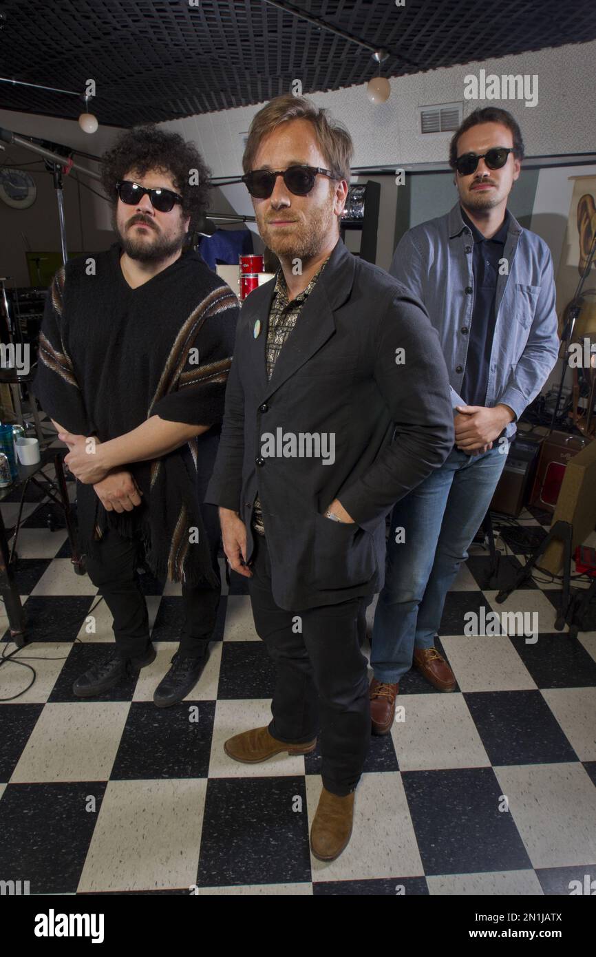 **HOLD FOR STORY** Dan Auerbach, center, Richard Swift, left and Leon ...