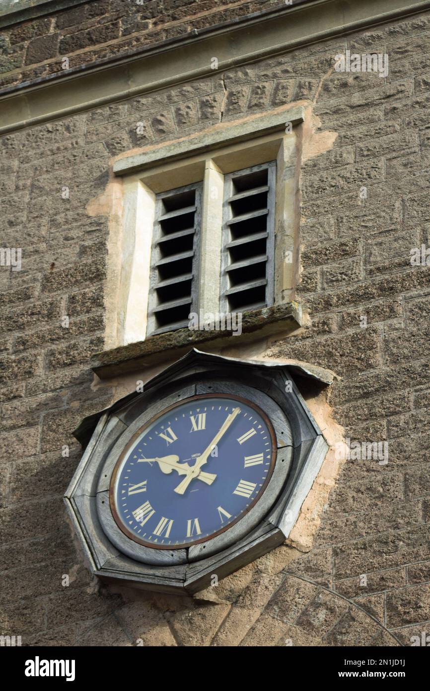 Family home city centre hi-res stock photography and images - Alamy